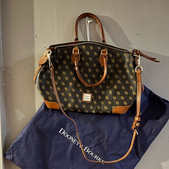 Dooney & Bourke | Bags | Dooney And Burke Bowler Styles Bag With ...